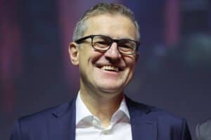 Aufsichtsrat hat entschieden! Bayern verlängert mit Vorstandschef Dreesen