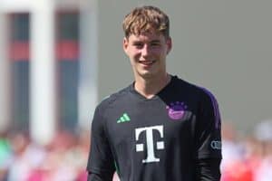Er sitzt heute erstmals auf der Bayern-Bank: Das ist Max Schmitt