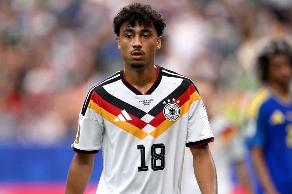 Bayern Aufgepasst England Klubs Wollen Brown Transfer Hijacken bayern-aufgepasst-england-klubs-wollen-brown-transfer-hijacken